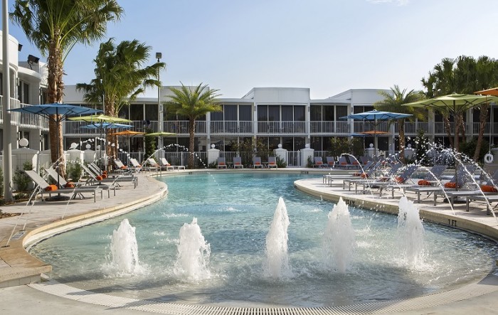 B Resort Orlando Zero-entry Pool for Disney Springs Resort Area Hotels ...